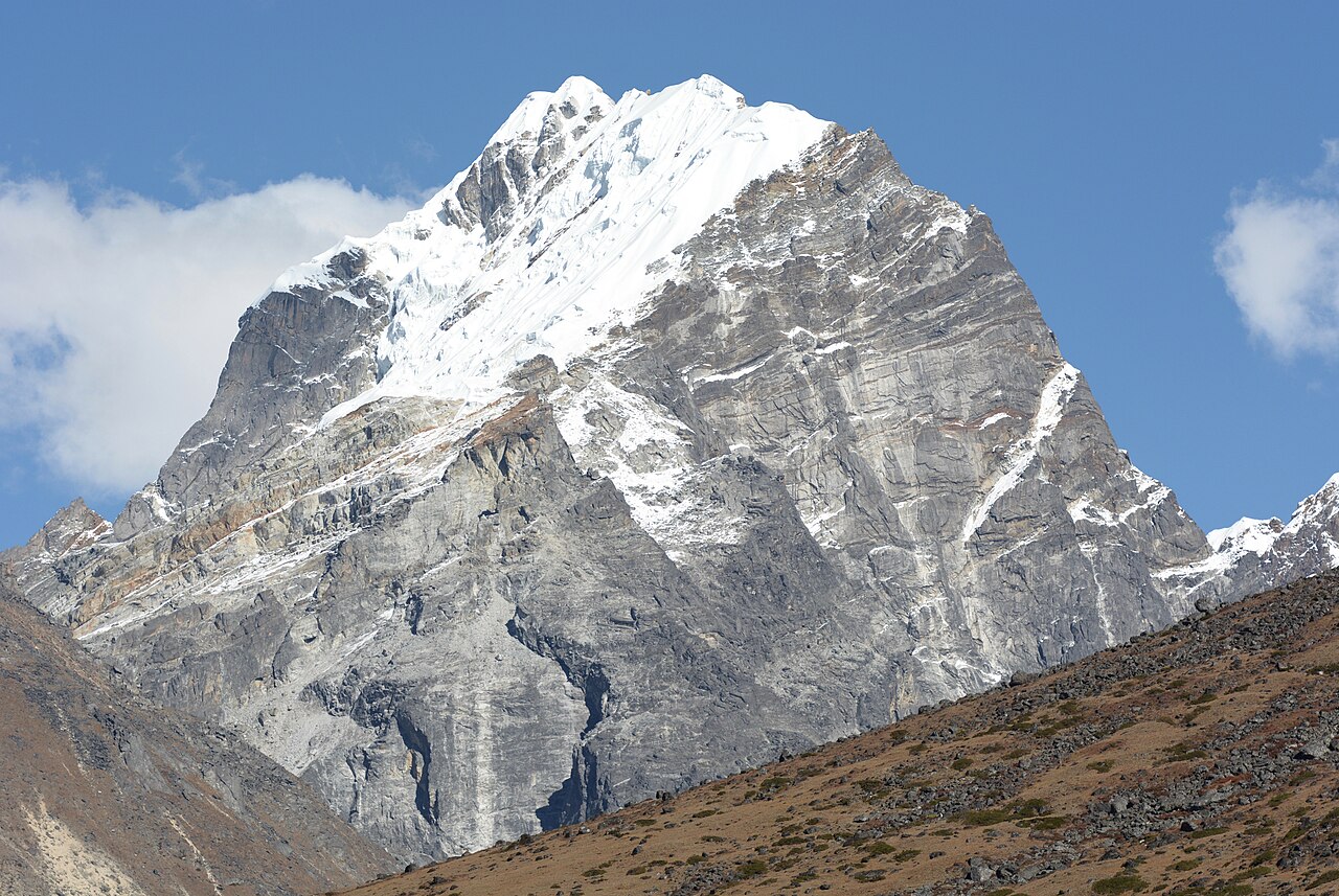 Lobuche Peak Climbing (6,119m)